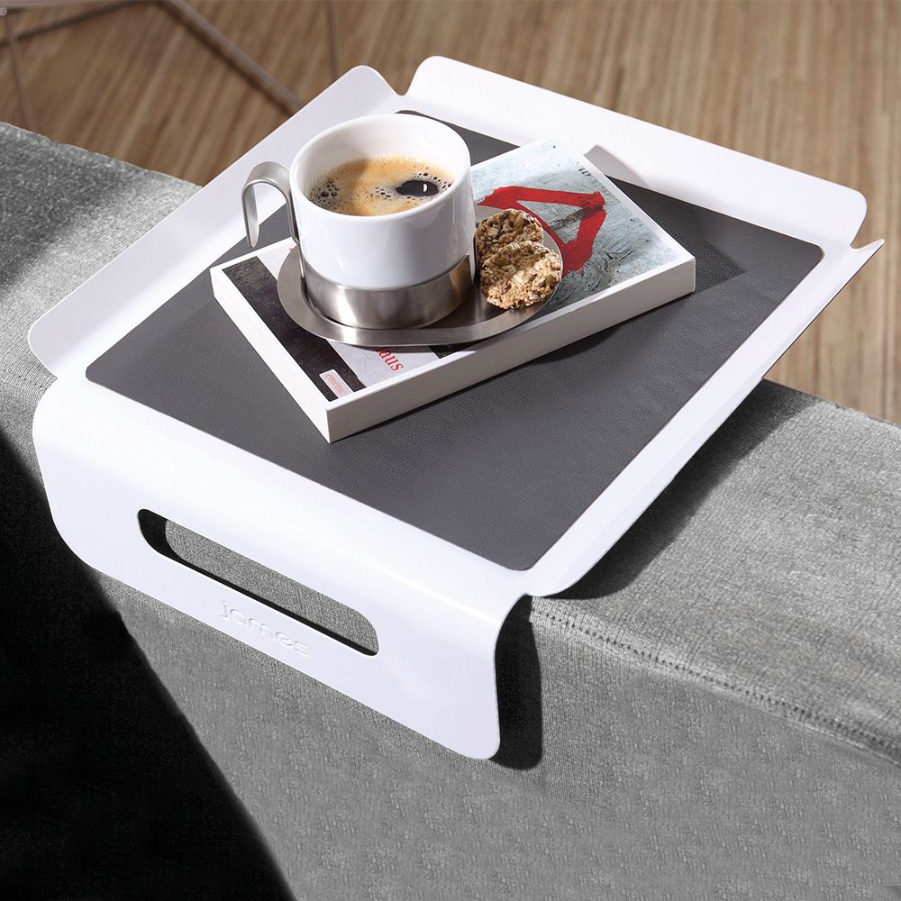 Praktischer Sofa Butler im coolen Design